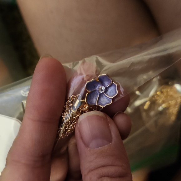Jewelry | 512 Jewelry Purple Flower With Rhinestone Center Necklace ...